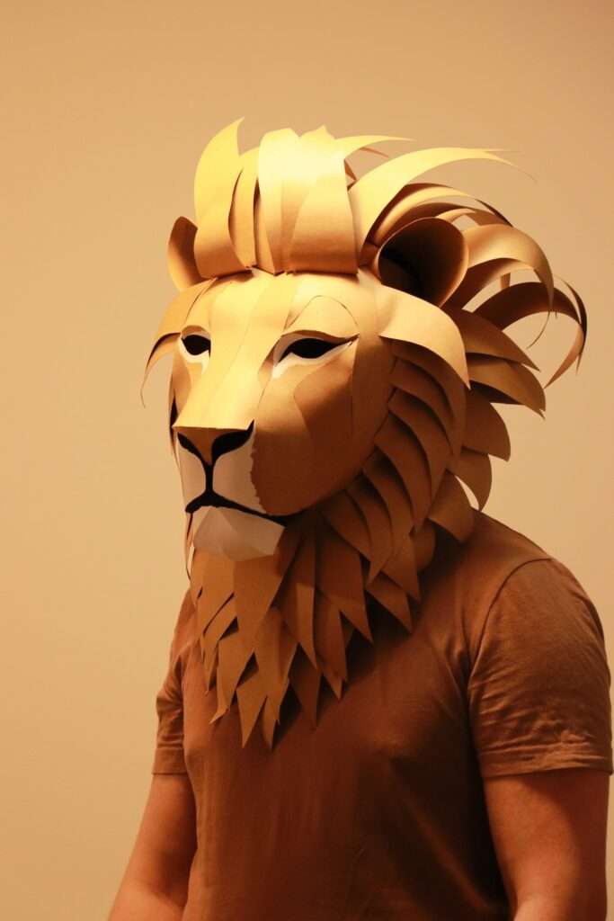 Máscara de León (Papercraft & EVA Foam) - LACRAFTA