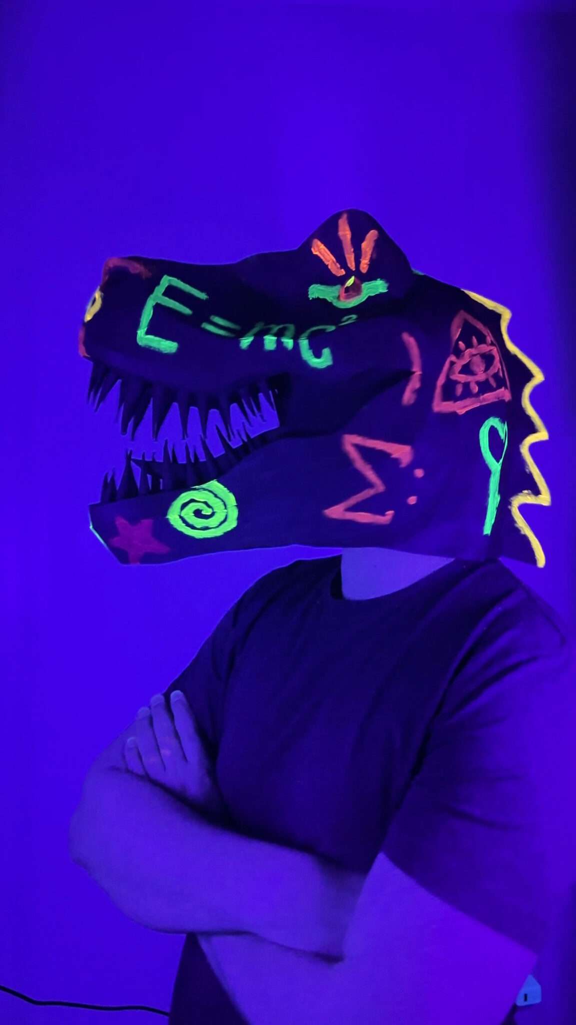 T-Rex Mask (Papercraft & EVA Foam) - LACRAFTA